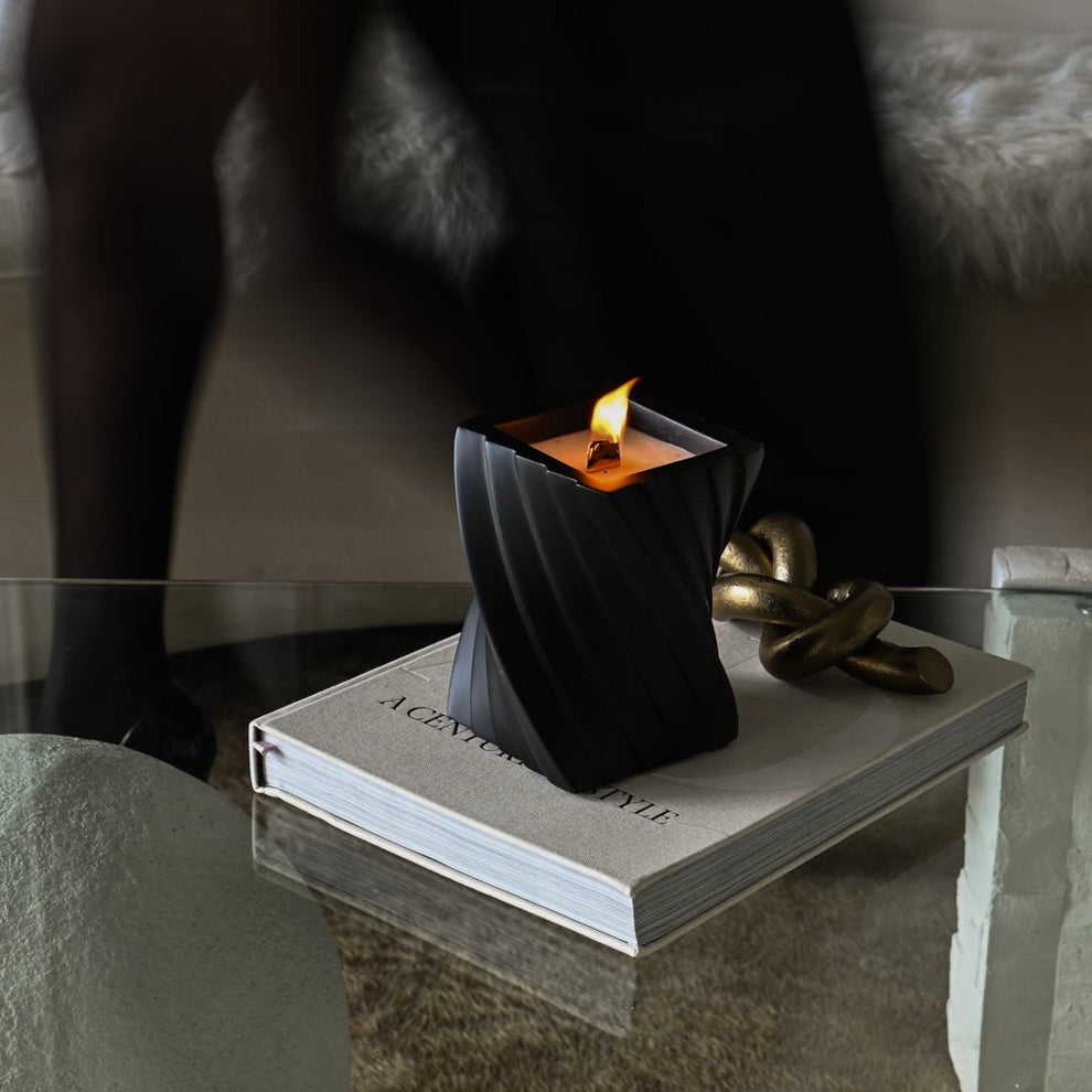 Shadow Sculpt Candle – Dami Haus